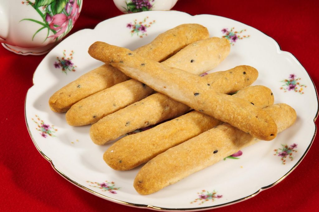 Bâton Salés – Patisserie Royale – Baklava Middle Eastern Pastries Toronto